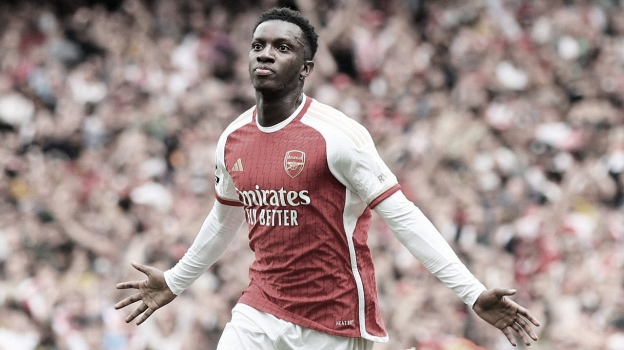 Arsenal divulga o valor para negociar Nketiah no mercado da bola ...