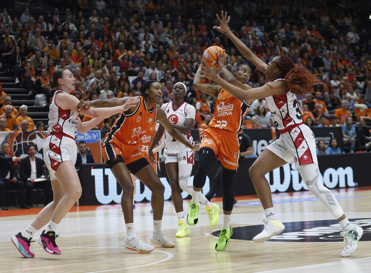 Valencia Basket 75-65 Casademont Zaragoza: Valencia gana, el Príncipe ...
