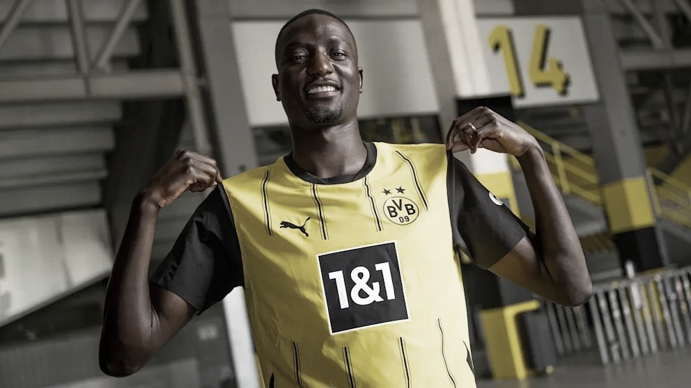 Borussia Dortmund oficializa a chegada do atacante Serhou Guirassy ...