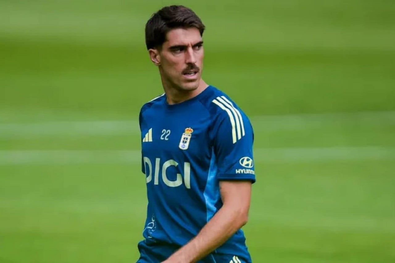 Nacho Vidal vuelve a entrenar con el Real Oviedo - VAVEL España