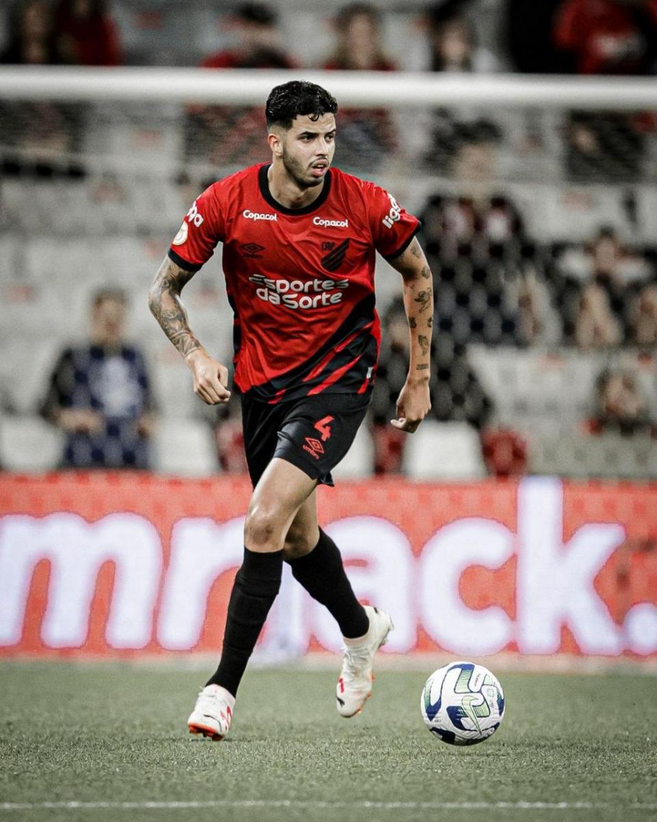 Kaique Rocha faz balanço sobre primeira temporada pelo Athletico-PR e ...