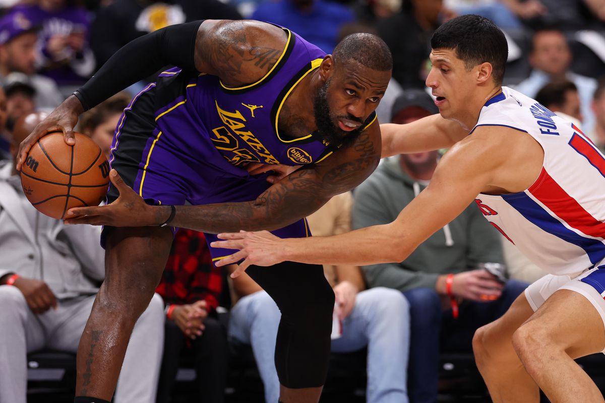 Los Angeles Lakers vs Detroit Pistons LIVE Score Updates, Stream Info ...