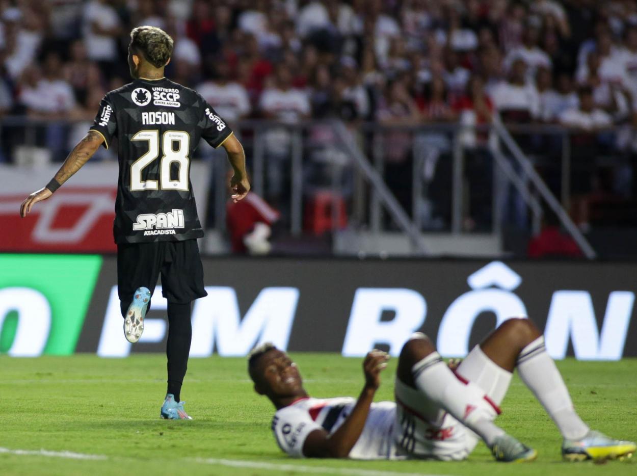 Corinthians vence São Paulo e assume liderança geral do Paulistão ...