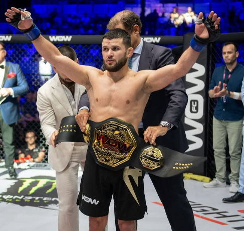 Hecher Sosa arrasa con Yaman 'El Diamante' en apenas un minuto y se ...