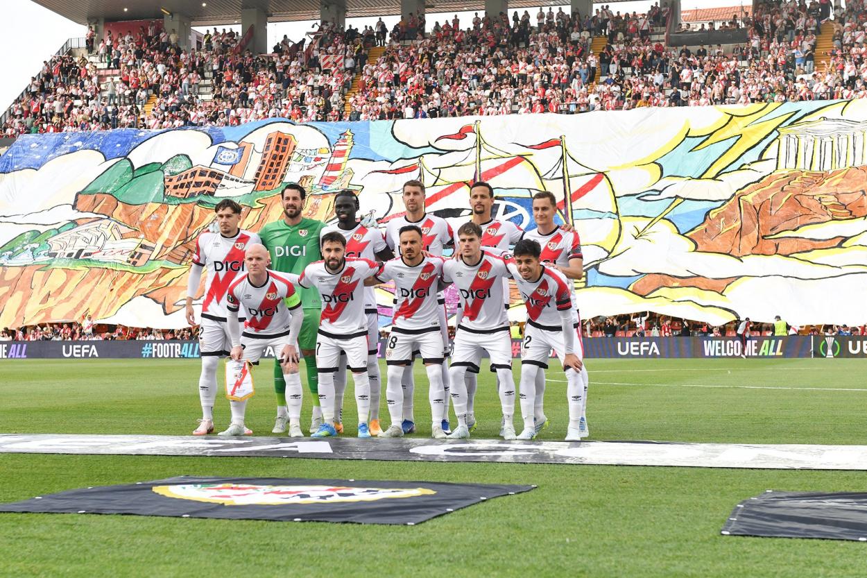 El Rayo arrasa en la ida de cuartos de Conference (3-0) - VAVEL España