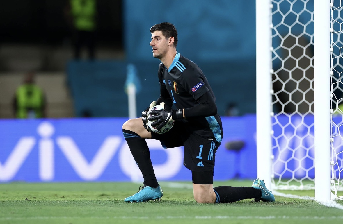Courtois: El éxito y la salvación del Madrid, en sus manos - VAVEL España