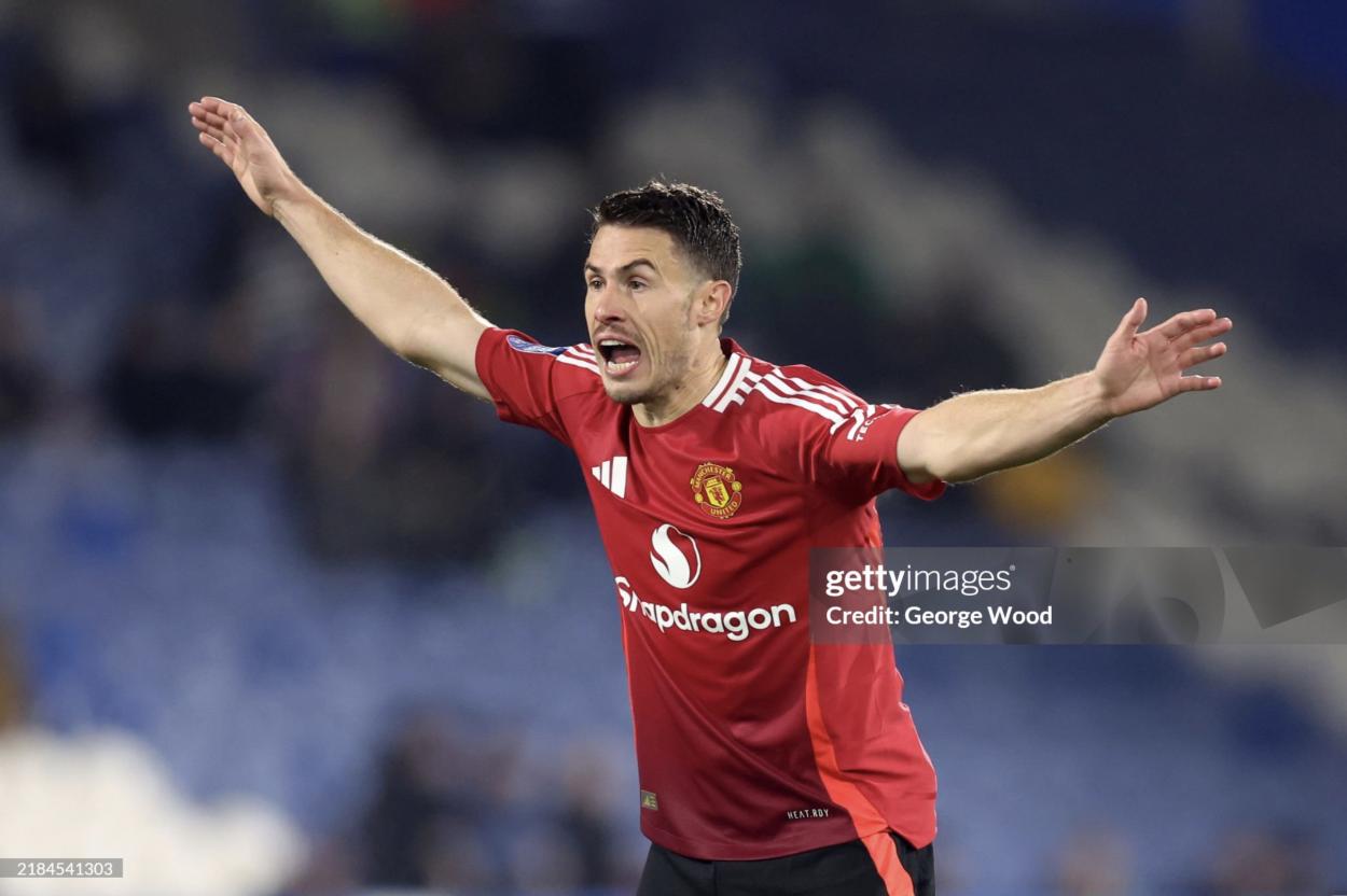 Huddersfield Town 4-1 Man United U21s: Malacia returns as Terriers ...