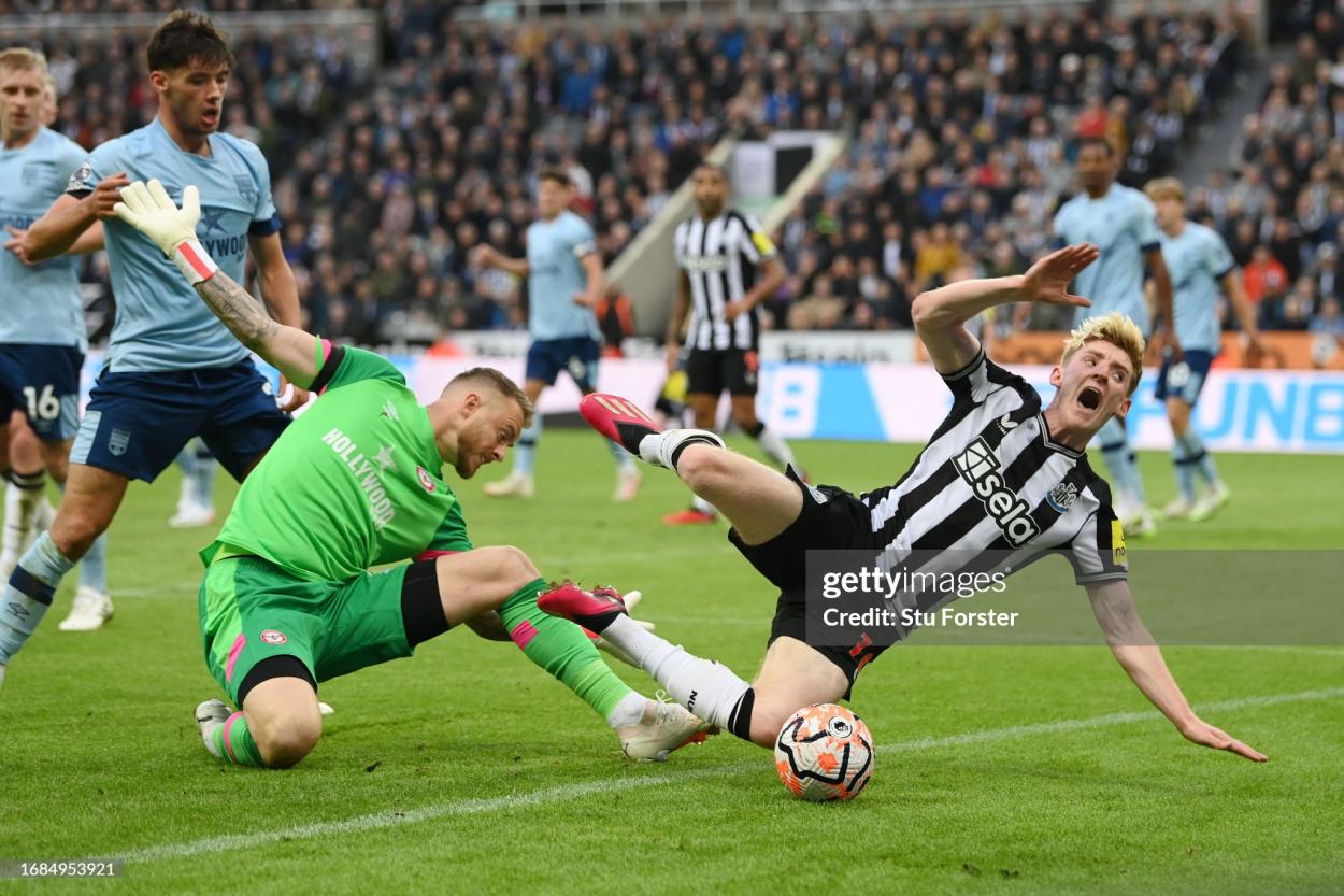 Newcastle 1-0 Brentford: Wilson scores from the spot as Magpies return ...