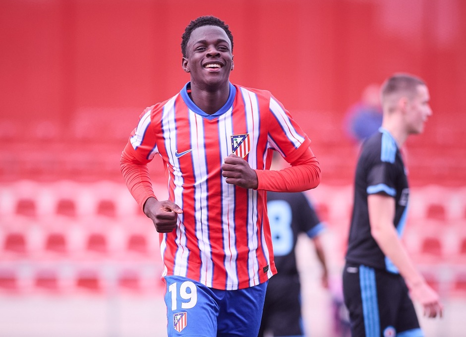 Omar Janneh renueva hasta 2028 - VAVEL España