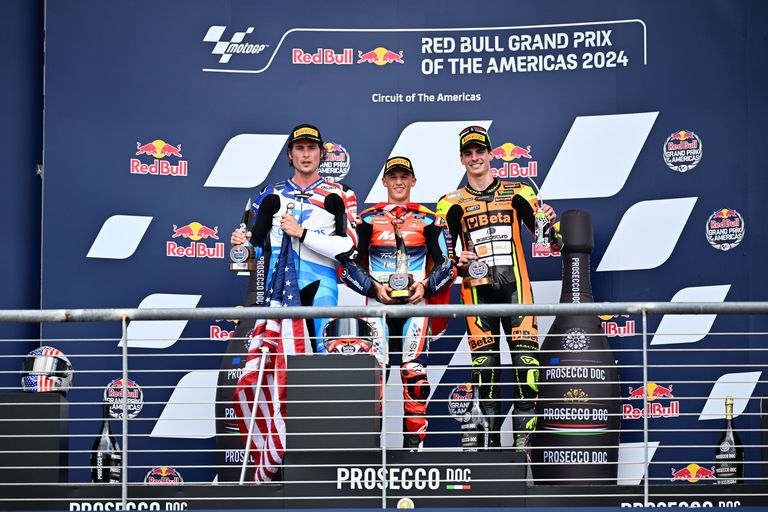 Sergio García Dols le arrebata a Canet el liderato de Moto2 - VAVEL España