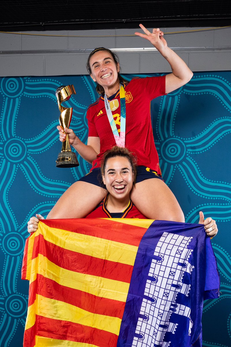 Cata Coll: la guardiana que sostiene la portería de España - VAVEL España