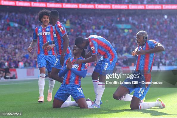 Crystal Palace land their first major trophy after a 1-0 victory over ...