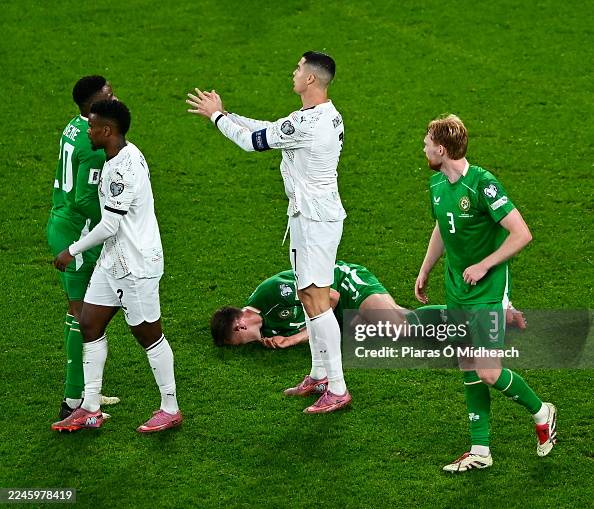 Republic of Ireland 2-0 Portugal: Parrott Double Stuns Ten-Man Portugal ...