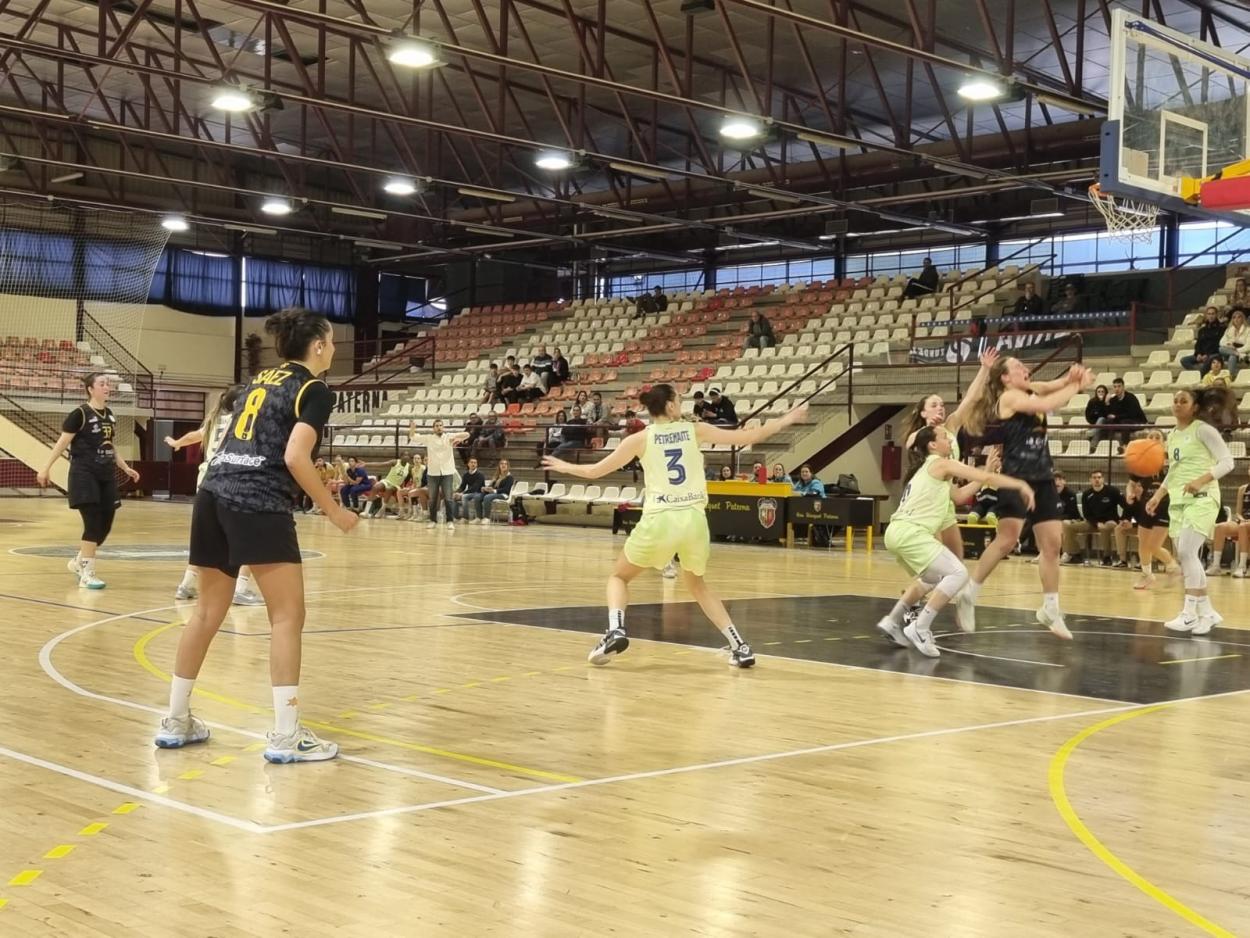 NB Paterna 82-85 Barça CBS: Un triple a dos segundos del final da la ...