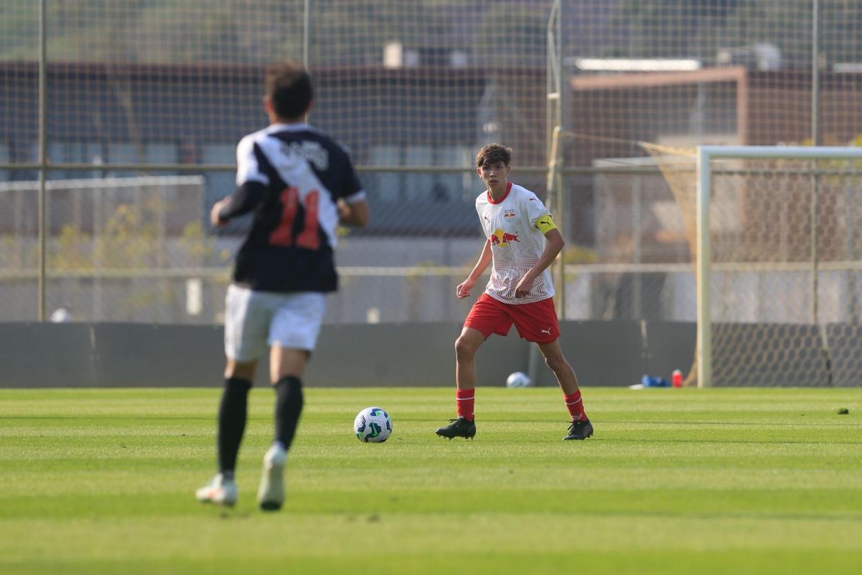 Arthur Theodoro celebra classificação do Red Bull Bragantino para as ...
