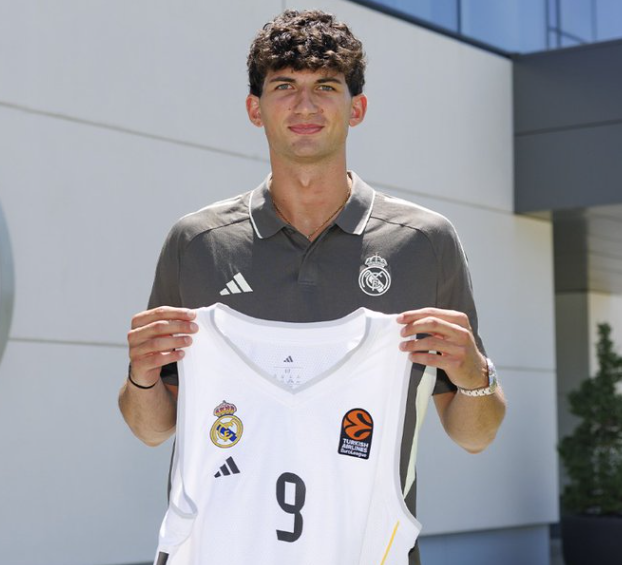 Oficial: Gabriele Procida es nuevo jugador del Real Madrid - VAVEL España