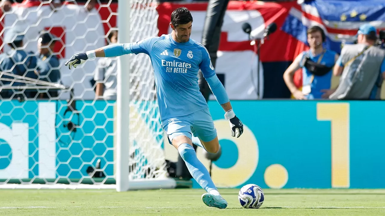 Courtois: "A veces un golpe así te viene bien para seguir corrigiendo ...