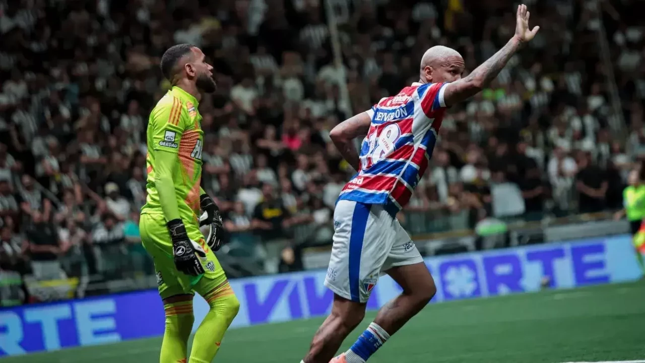 Deyverson faz hat-trick, ressuscita o Fortaleza e frustra o Atlético-MG ...