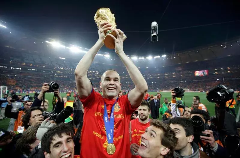 Iniesta: el hombre que cambió la historia de la Selección Española ...