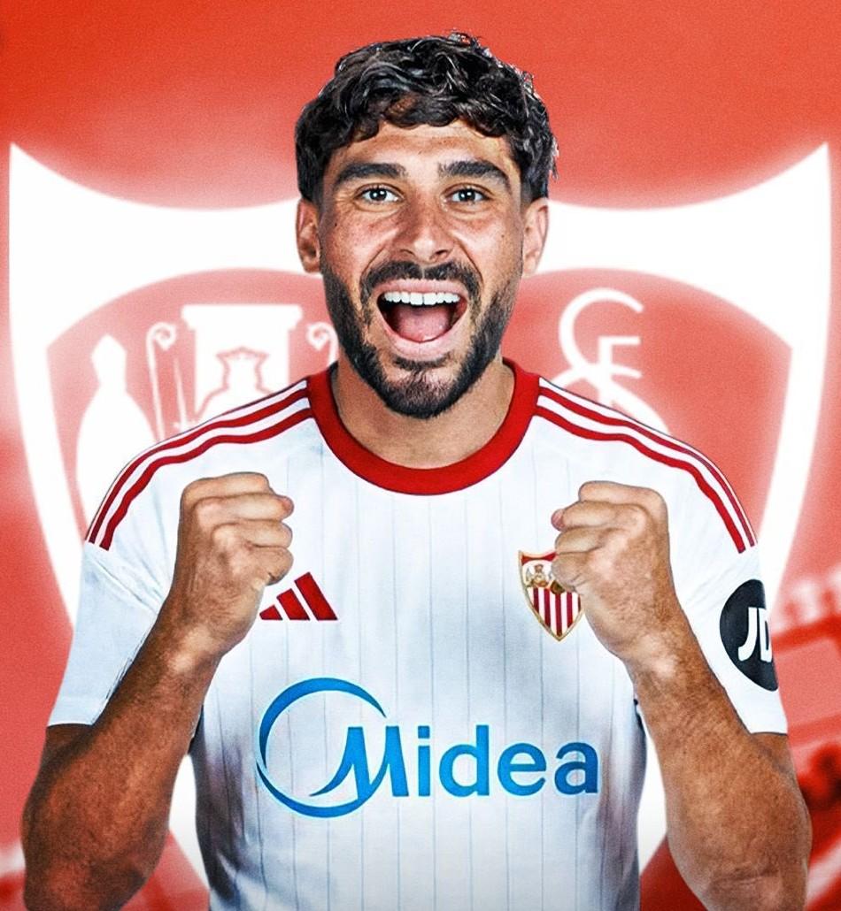 Maupay por Alfon: el Sevilla mueve ficha en el mercado - VAVEL España