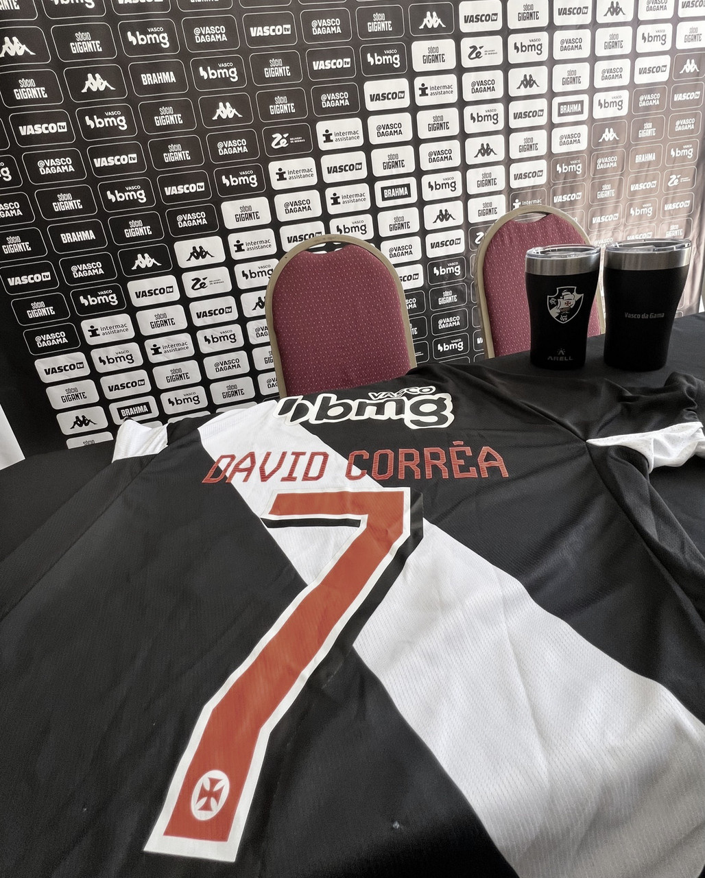 David é oficialmente apresentado pelo Vasco - VAVEL Brasil David é oficialmente apresentado pelo Vasco - VAVEL Brasil