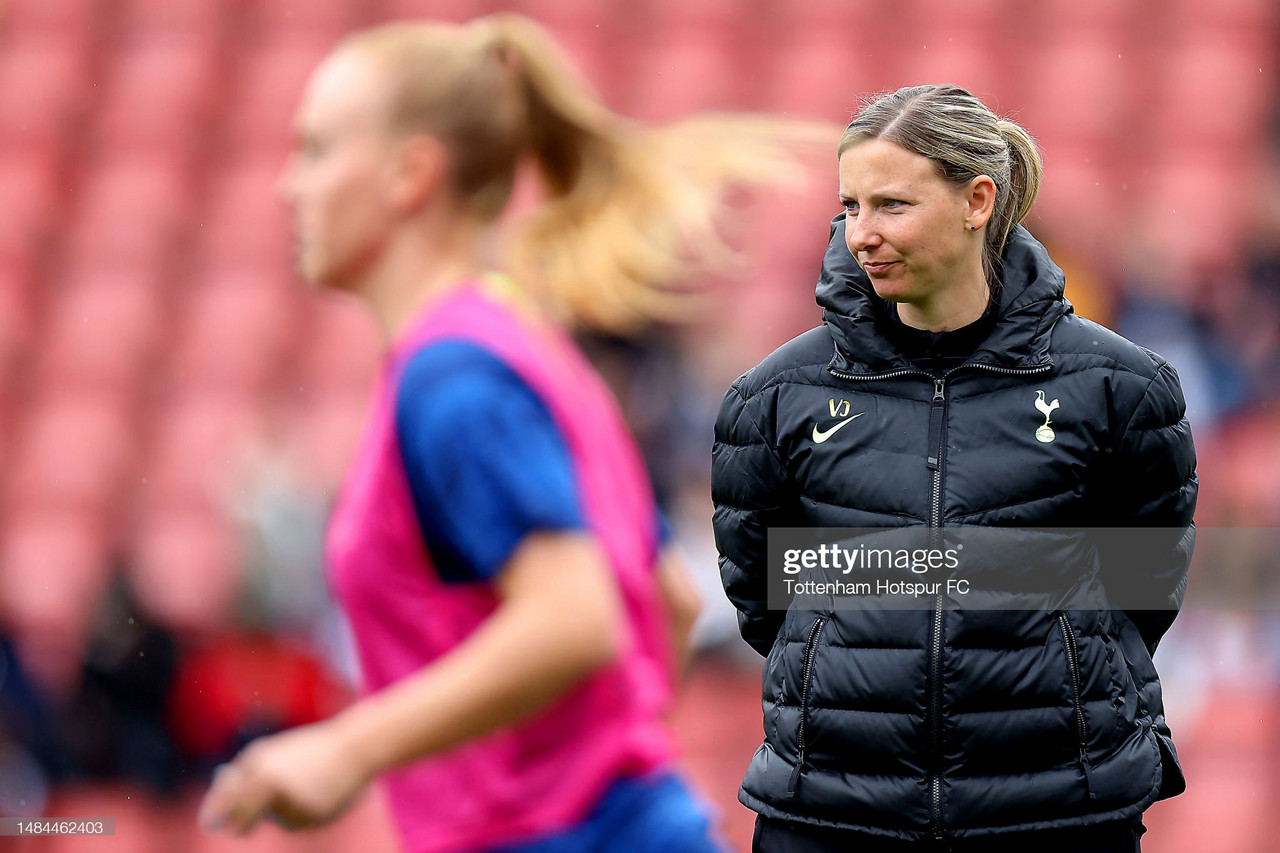 Vicky Jepson believes Bethany England is 'a great leader' - VAVEL ...