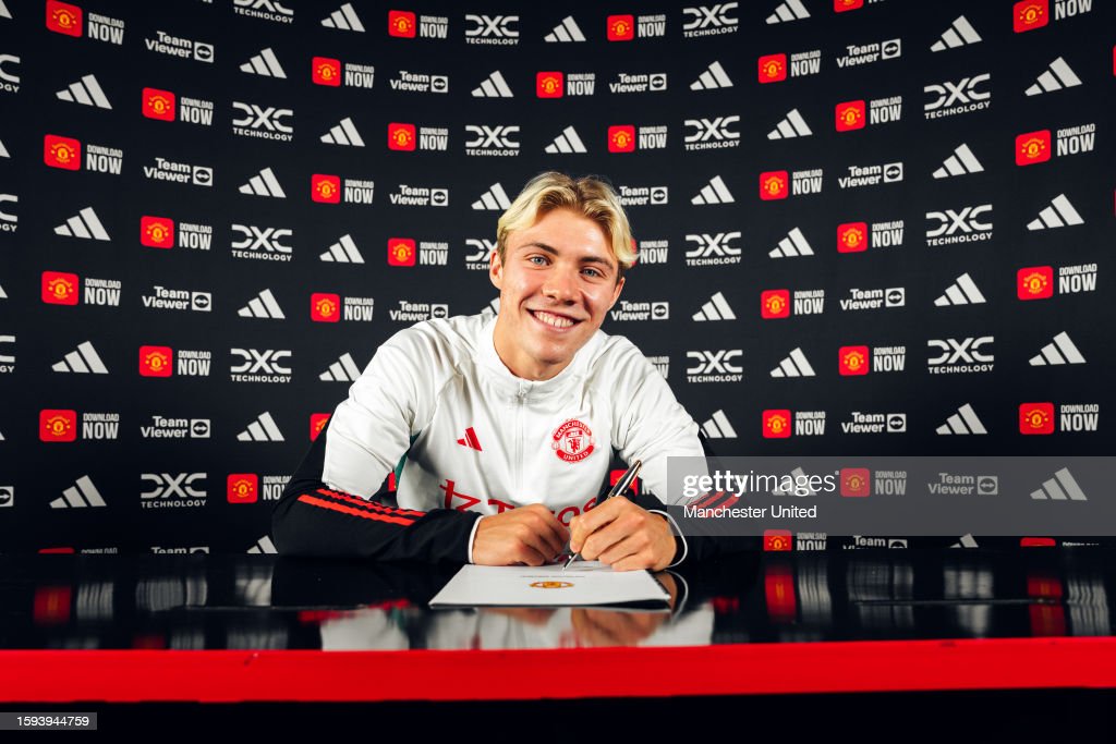 Manchester United Sign Rasmus Hojlund - VAVEL International