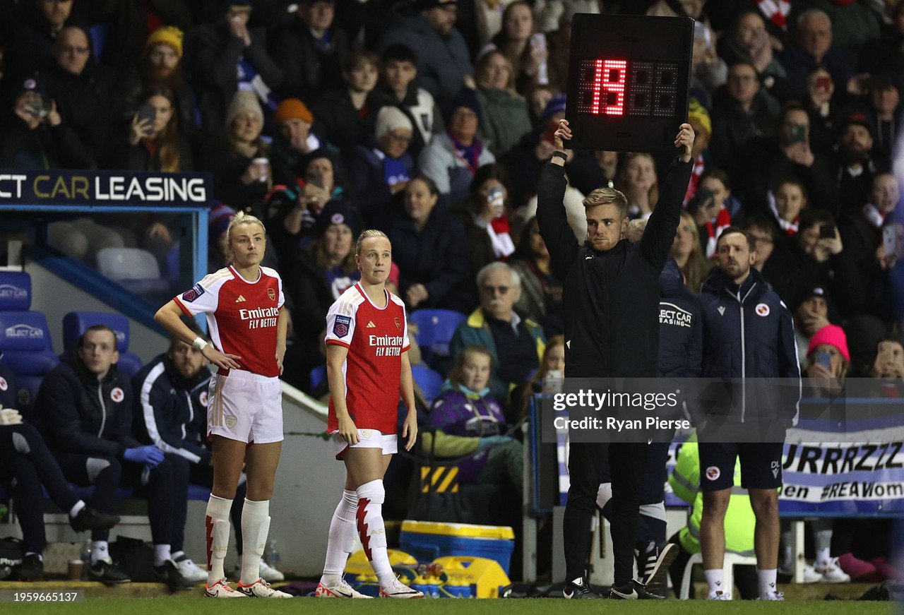 The Plague Of Acl Injuries In Womens Football Vavel International