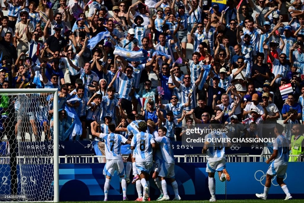 Argentina 3-1 Iraq: Mascherano's men earn vital win in Lyon - VAVEL ...