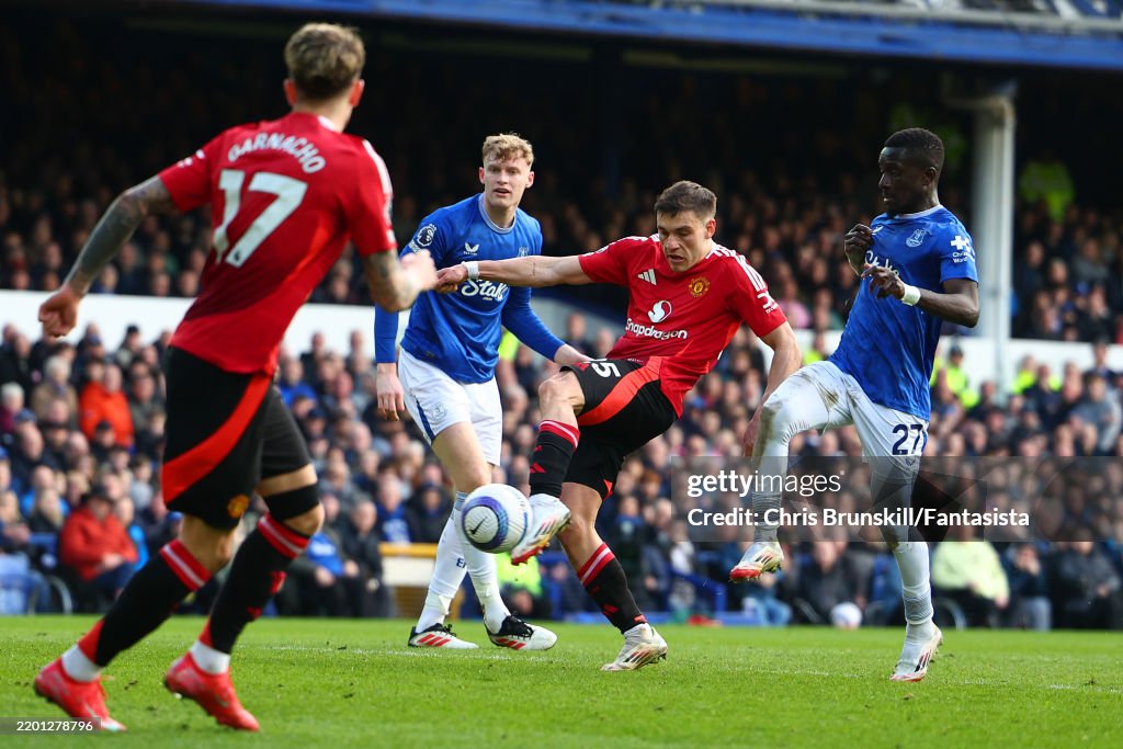 Everton 2-2 Man Utd: Ugarte rescues point for Man Utd as Everton denied ...