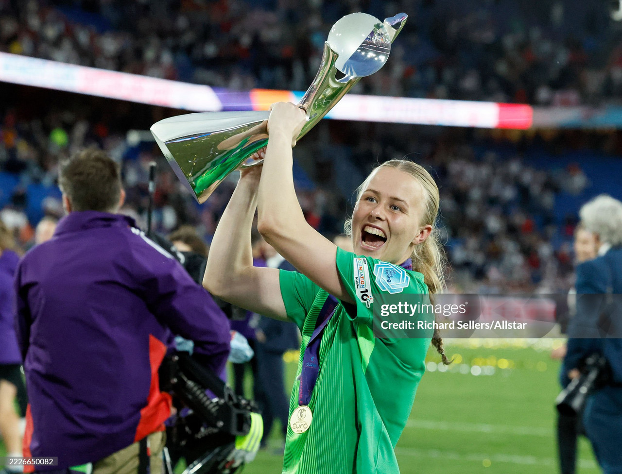 Hannah Hampton: ‘I have done my part for the team’ - VAVEL International