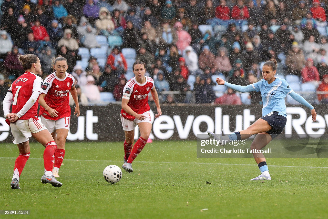 Man City 3-2 Arsenal: Teenager Beney finds late winner in close ...