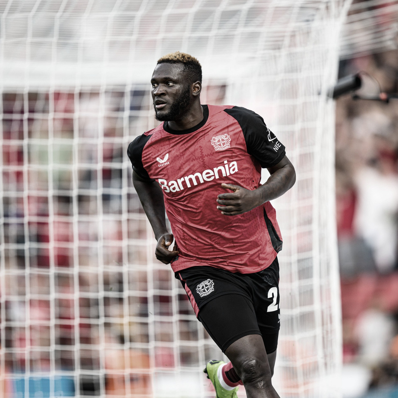 Boniface vuelve a obrar el milagro y pone al Bayern München a tiro ...