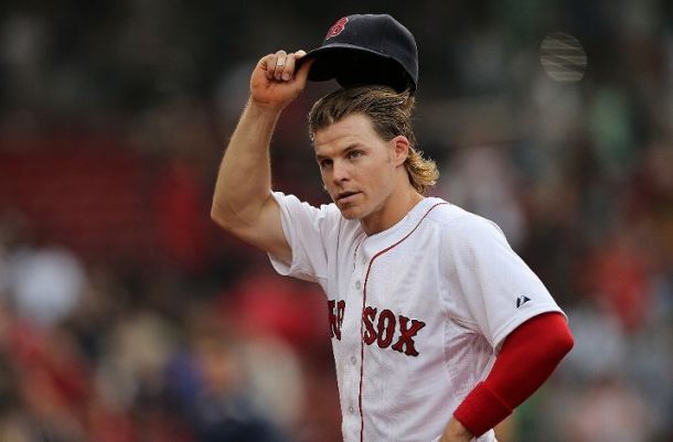 Growing my hair long but don't know what do do with it while it's not ...