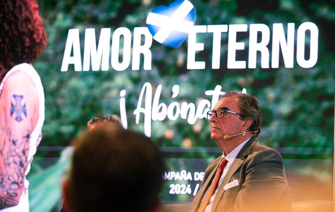 La afición del CD Tenerife muy decepcionada con la campaña de abonos - VAVEL España