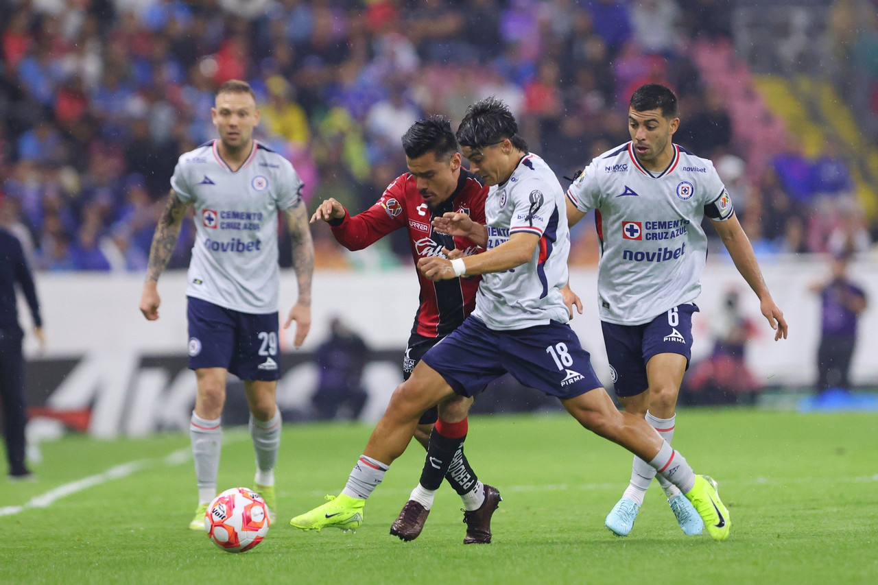 Atlas y Cruz Azul empatan con ‘feria’ de goles en el Jalisco - VAVEL México