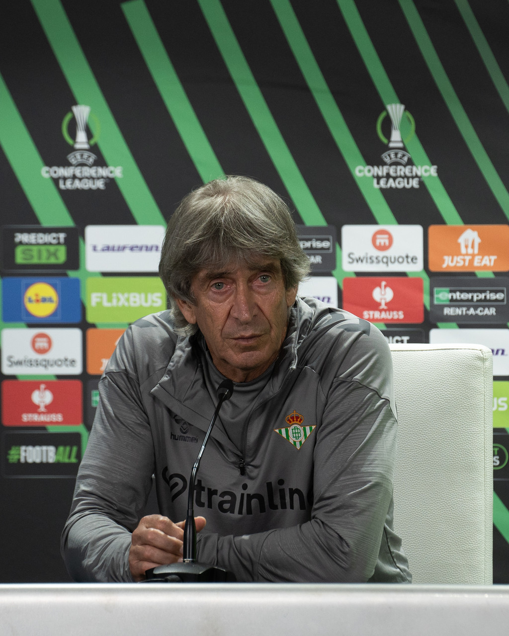 Manuel Pellegrini: "El hincha del Betis solamente se merece victorias porque se lo gana en el ...