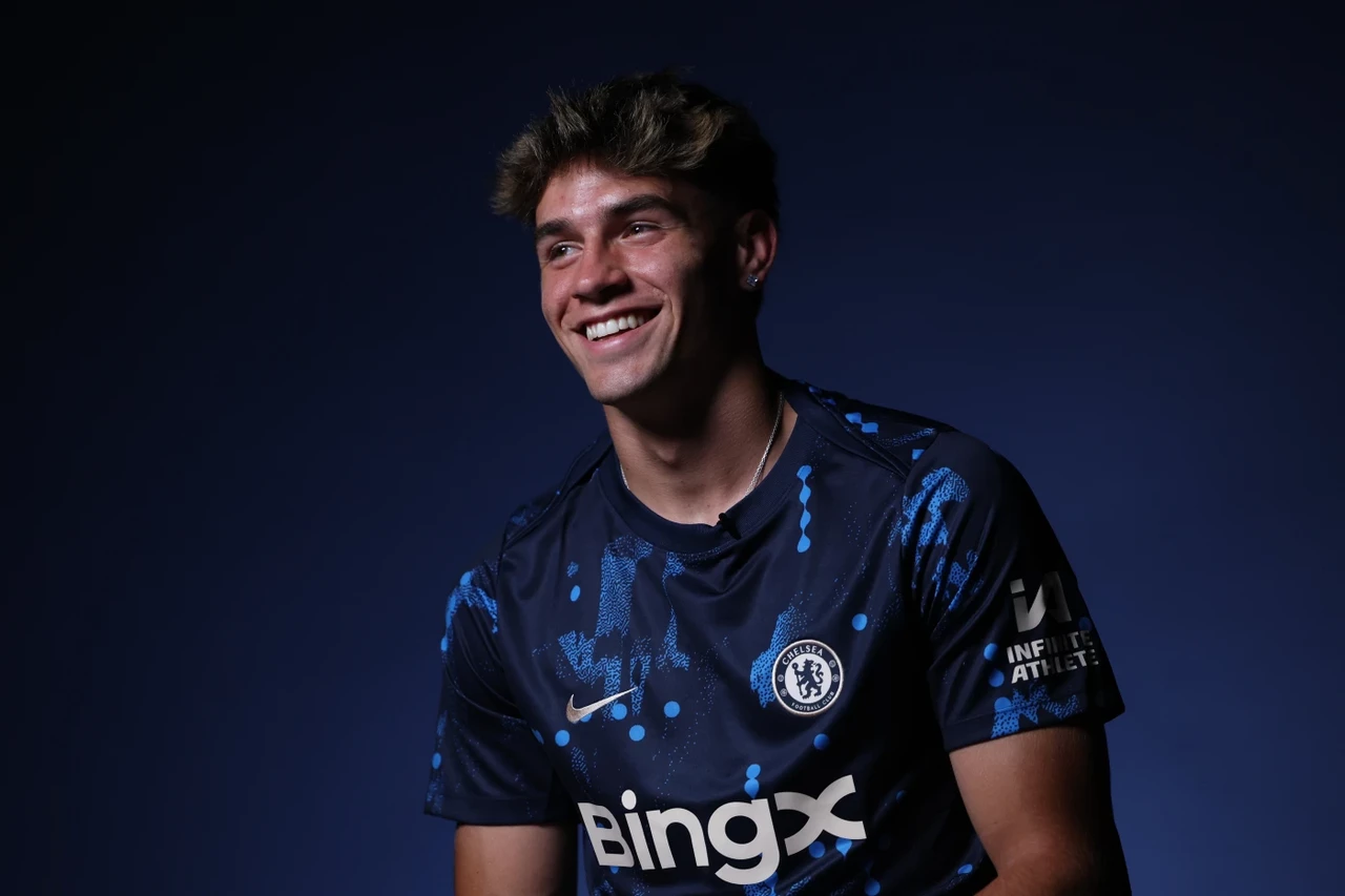 OFICIAL: Marc Guiu, nuevo jugador del Chelsea F.C. - VAVEL España