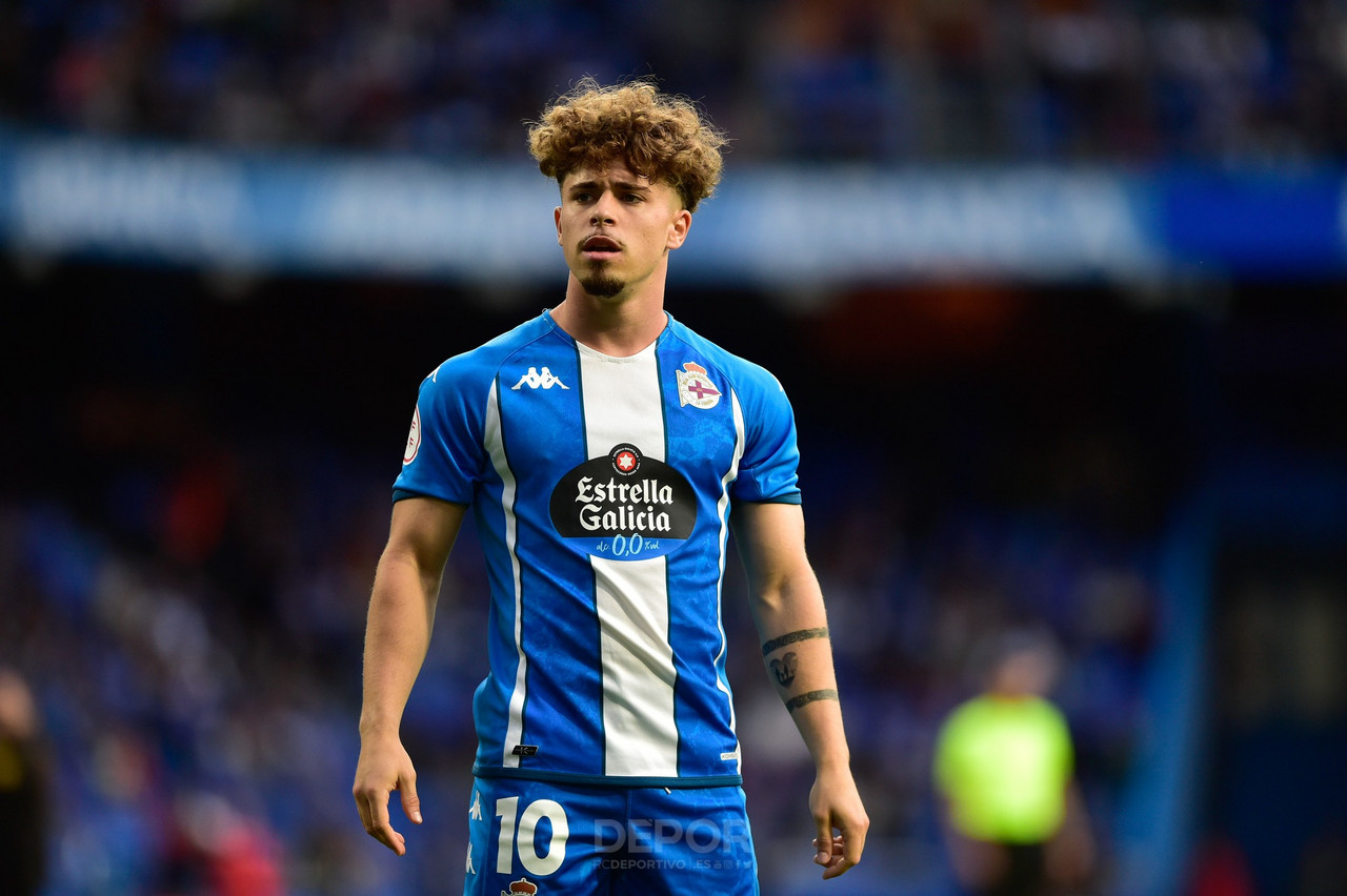 OFICIAL: Mario Soriano renueva con el Deportivo de la Coruña hasta 2028 ...