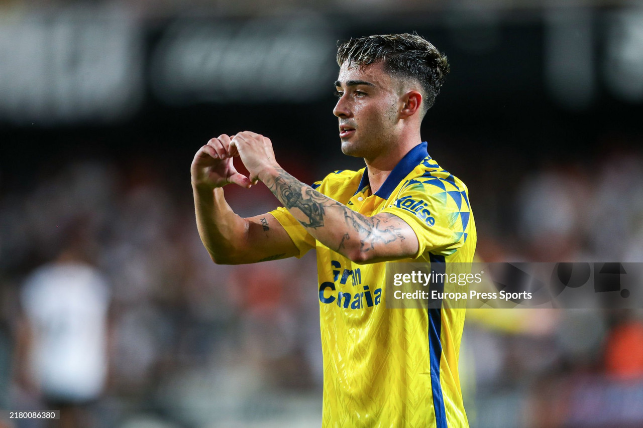 Las Palmas 2-2 Alavés: Captain Moleiro steals late draw for Los ...