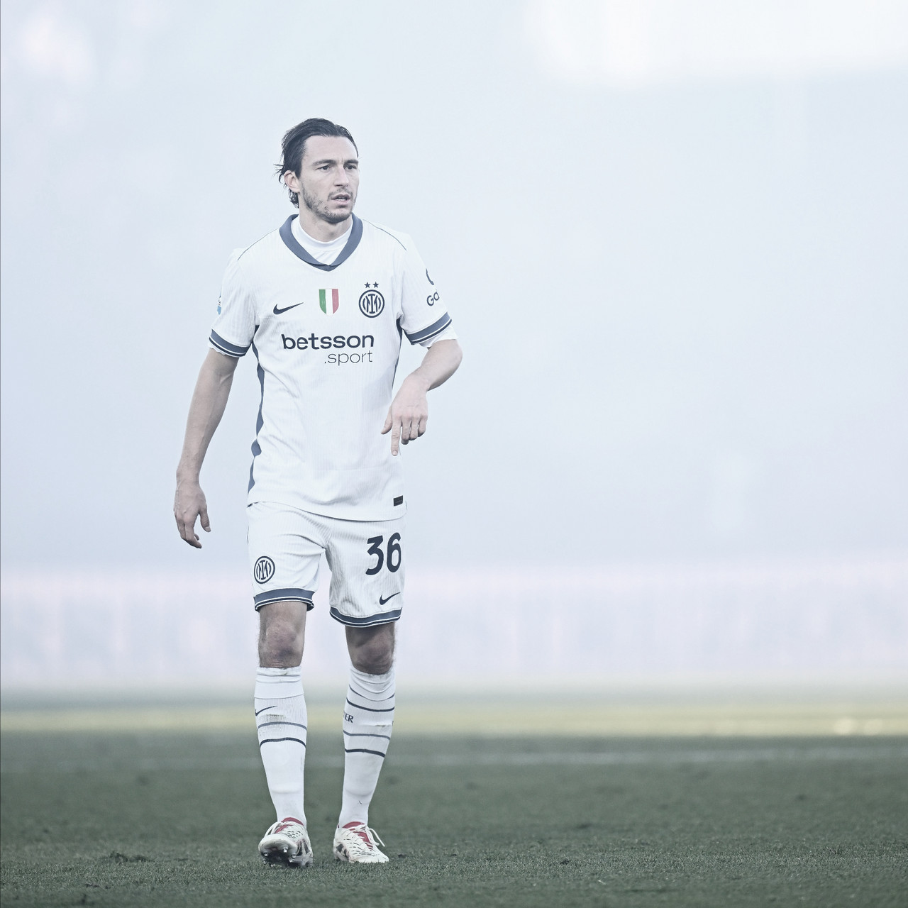 Darmian decide, Inter supera Venezia e pressiona o Napoli na liderança ...