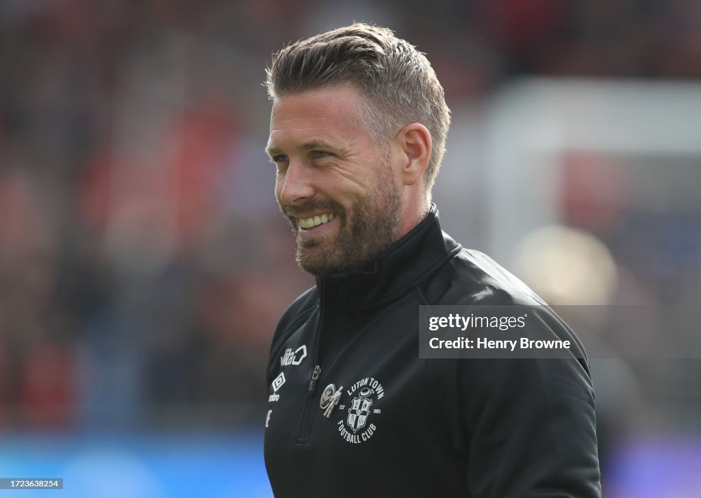 "We're here now, there's no being fearful": Rob Edwards pre-Villa ...