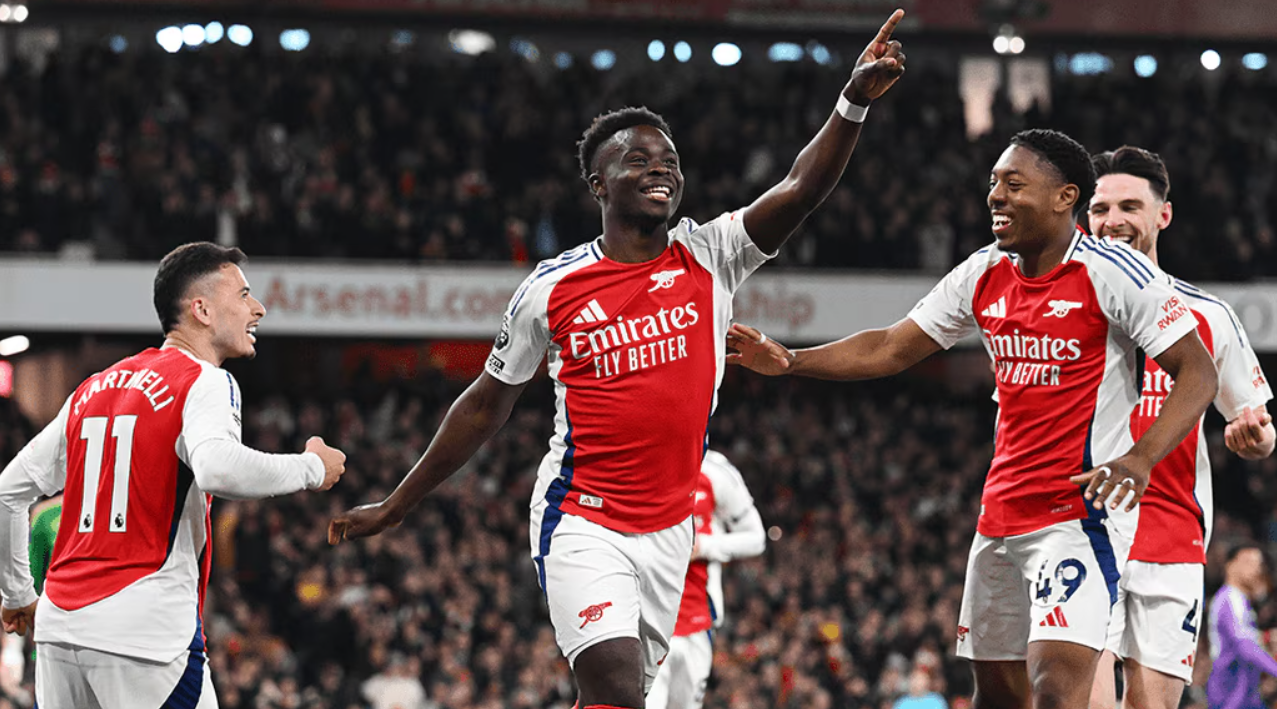 El Arsenal intentará defender el liderato ante el Fulham - VAVEL España