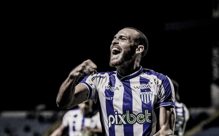 Pedro Castro celebra "gol importante" pelo Avaí e projeta duelo com o ...