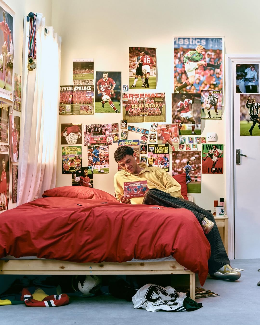 Topps celebrate three decades of Merlin Premier League collection ...
