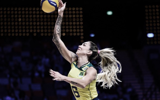 "Acabou", Thaísa anuncia aposentadoria da Seleção Brasileira - VAVEL Brasil