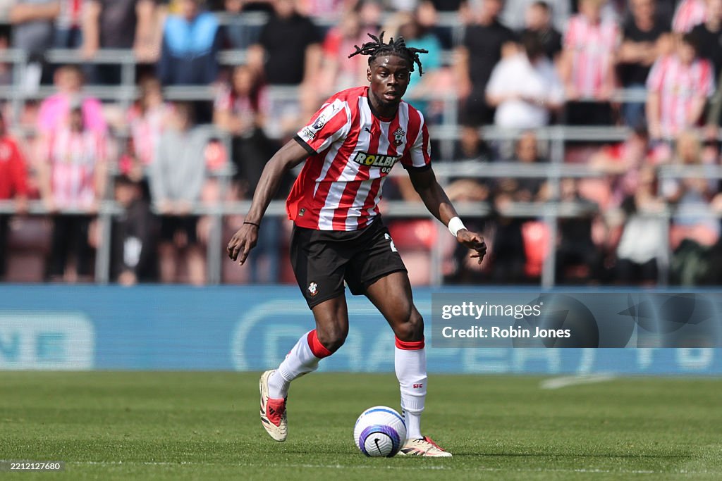 Burnley fans welcome Lesley Ugochukwu - VAVEL International