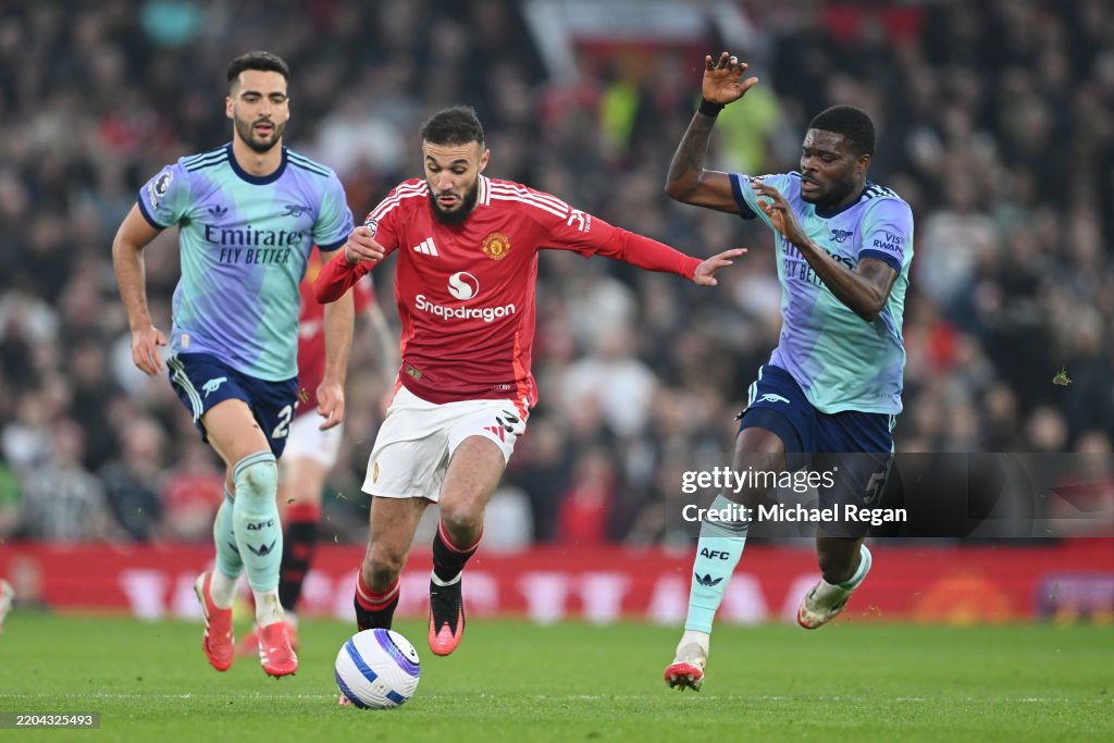 Man United host Arsenal on opening weekend as Red Devils receive 2025/ ...