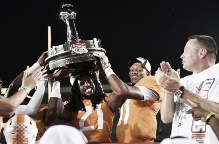 NCAA-record crowd of 156,990 in attendance as #17 Tennessee down ...