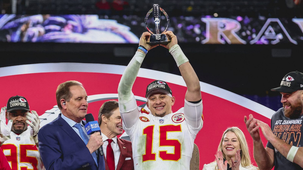 Show de Estrellas en la NFL: Chiefs Triunfa Sobre los Ravens en un ...